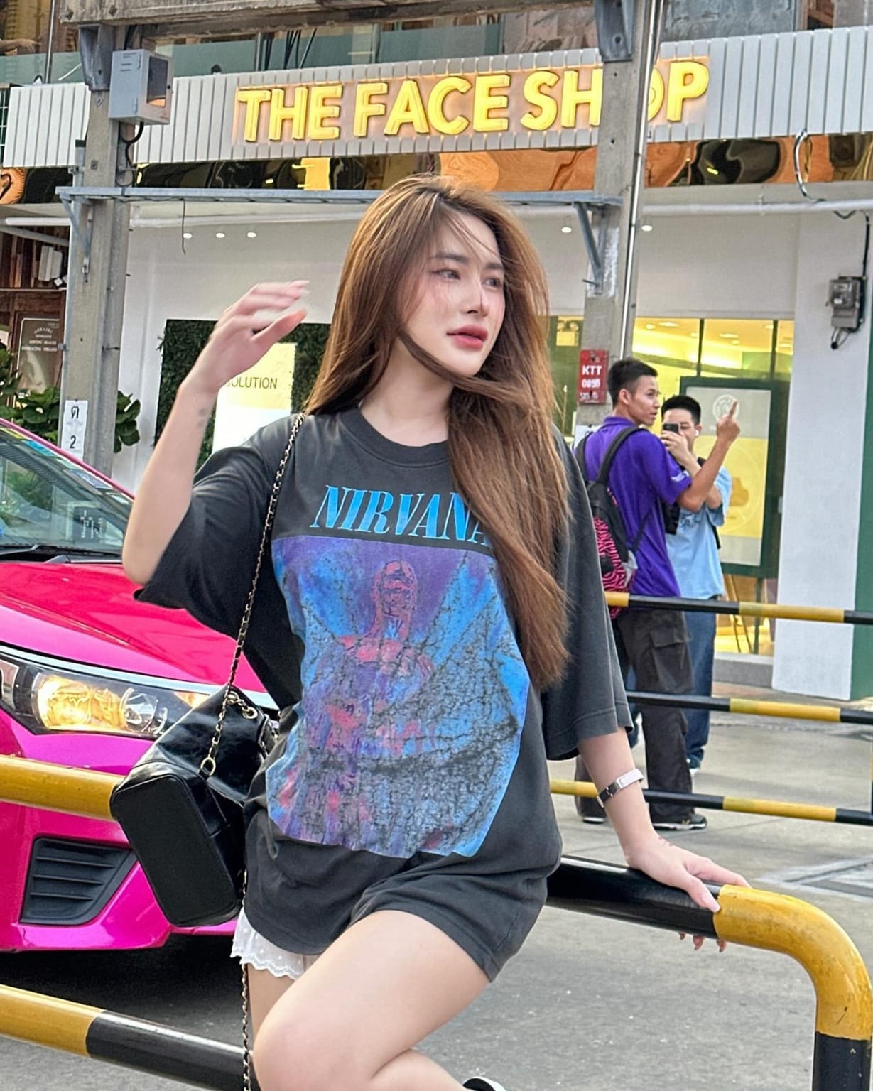 เปิดวาร์ป นุ่น ลลดา เน็ตไอดอลสาวสวย สุดฮอต เซ็กซี่ ผลงานเด็ด - เปิดวาร ...